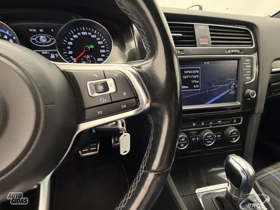 Grey Volkswagen Golf 2015 in Avizieniai, with an engine capacity of 1.40 L and mileage of 260 thousand km for 7500 €, photo 29 on AUTOMOTO.COM.LV