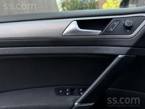 Pelēks Volkswagen Golf 2015 Rīga, ar dzinēja tilpumu 1.40 L un nobraukumu 259 tūkst. km par 5990 €, foto 24 vietnē AUTOMOTO.COM.LV