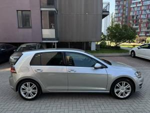 Grey Volkswagen Golf 2015 in Riga, with an engine capacity of 1.40 L and mileage of 259 thousand km for 5990 €, photo 3 on AUTOMOTO.COM.LV