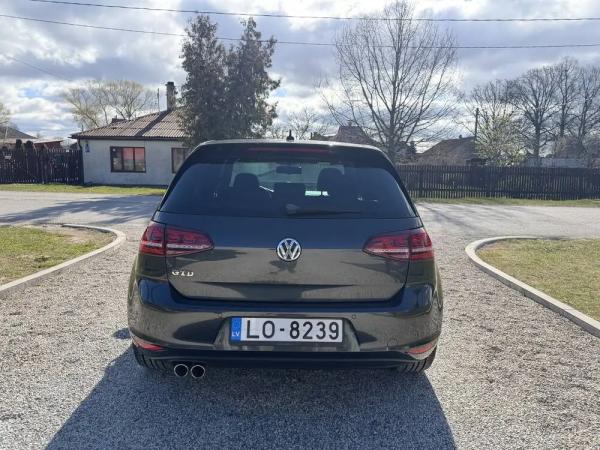 Grey Volkswagen Golf 2015 in Ventspils, with an engine capacity of 2.00 L and mileage of 165 thousand km for 9990 €, photo 5 on AUTOMOTO.COM.LV