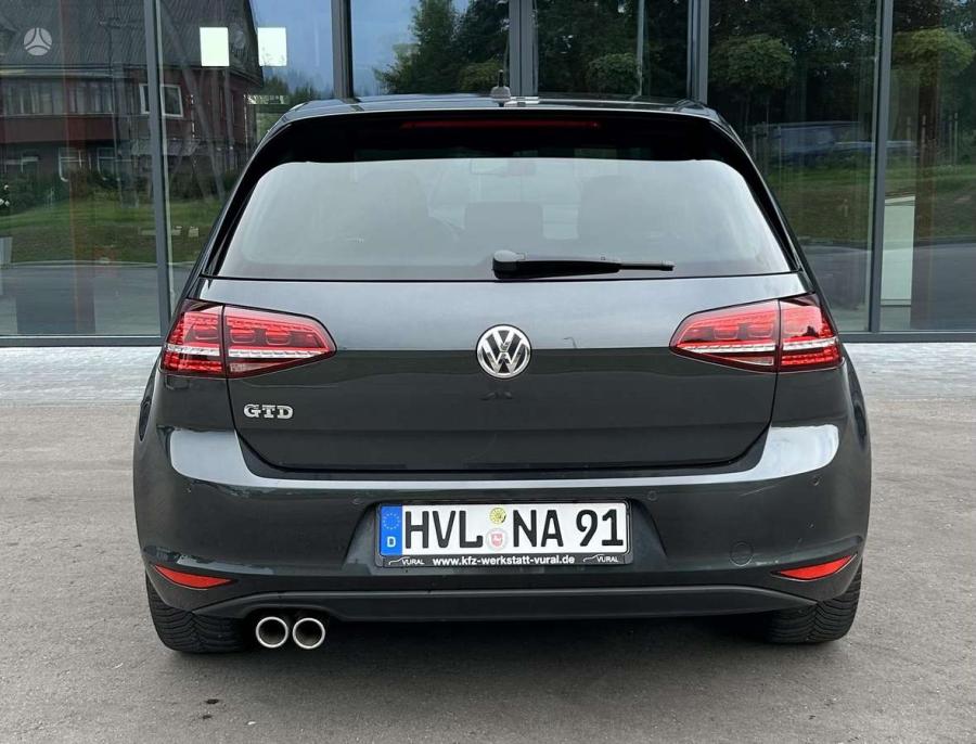 Pelēks Volkswagen Golf 2015 Viļņa, ar dzinēja tilpumu 1.97 L un nobraukumu 201 tūkst. km par 8800 €, foto 9 vietnē AUTOMOTO.COM.LV