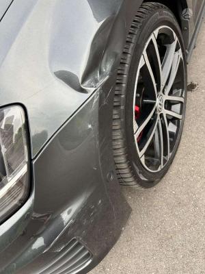 Pelēks Volkswagen Golf 2015 Viļņa, ar dzinēja tilpumu 1.97 L un nobraukumu 201 tūkst. km par 8800 €, foto 22 vietnē AUTOMOTO.COM.LV