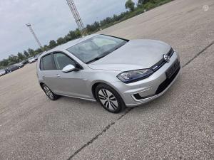 Grey Volkswagen Golf 2015 in Marijampole, with an engine capacity of 0.00 L and mileage of 146 thousand km for 5550 €, photo 3 on AUTOMOTO.COM.LV