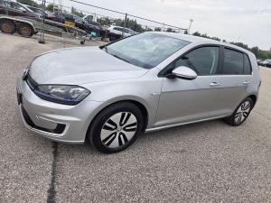 Grey Volkswagen Golf 2015 in Marijampole, with an engine capacity of 0.00 L and mileage of 146 thousand km for 5550 €, photo 5 on AUTOMOTO.COM.LV