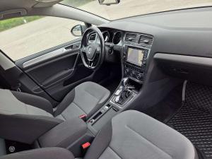Grey Volkswagen Golf 2015 in Marijampole, with an engine capacity of 0.00 L and mileage of 146 thousand km for 5550 €, photo 15 on AUTOMOTO.COM.LV