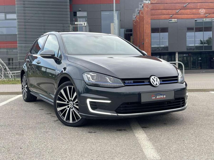 Grey Volkswagen Golf 2015 in Vilnius, with an engine capacity of 1.40 L and mileage of 219 thousand km for 9350 €, photo 8 on AUTOMOTO.COM.LV