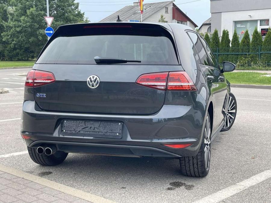 Grey Volkswagen Golf 2015 in Vilnius, with an engine capacity of 1.40 L and mileage of 219 thousand km for 9350 €, photo 12 on AUTOMOTO.COM.LV