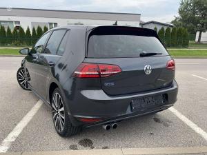 Grey Volkswagen Golf 2015 in Vilnius, with an engine capacity of 1.40 L and mileage of 219 thousand km for 9350 €, photo 14 on AUTOMOTO.COM.LV