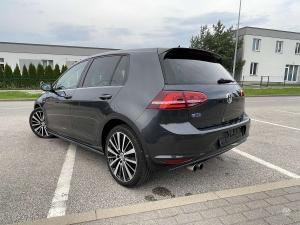 Grey Volkswagen Golf 2015 in Vilnius, with an engine capacity of 1.40 L and mileage of 219 thousand km for 9350 €, photo 15 on AUTOMOTO.COM.LV