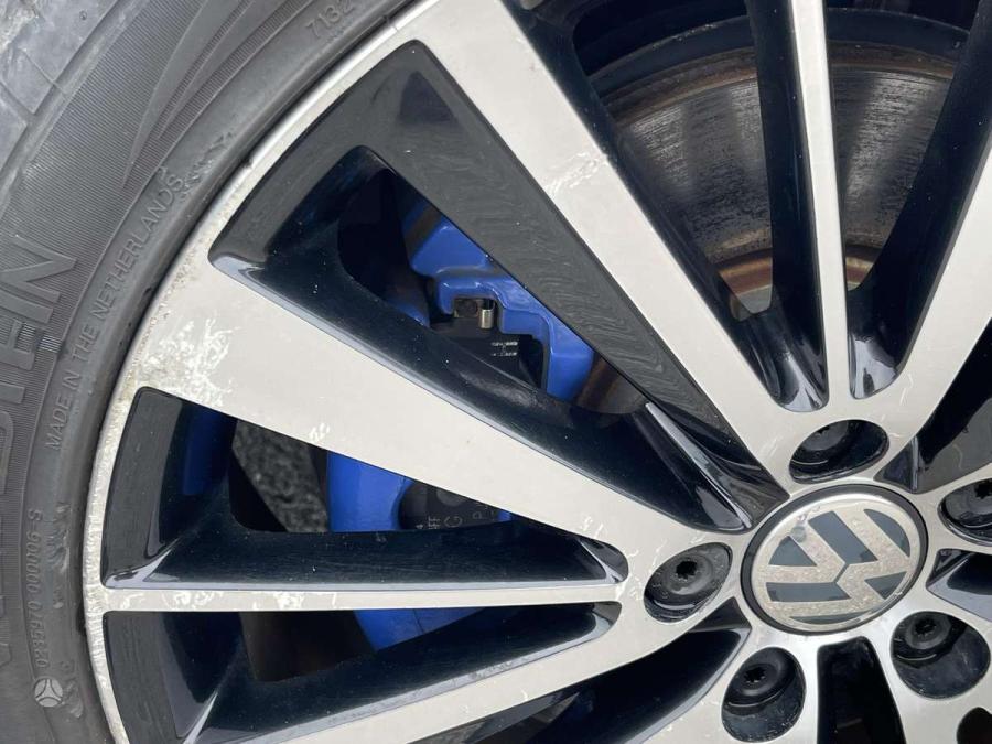 Grey Volkswagen Golf 2015 in Vilnius, with an engine capacity of 1.40 L and mileage of 219 thousand km for 9350 €, photo 21 on AUTOMOTO.COM.LV