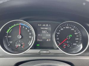 Grey Volkswagen Golf 2015 in Vilnius, with an engine capacity of 1.40 L and mileage of 219 thousand km for 9350 €, photo 27 on AUTOMOTO.COM.LV