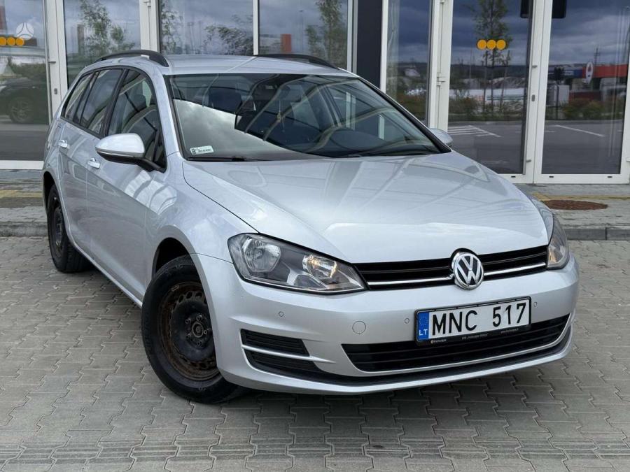 Pelēks Volkswagen Golf 2015 Viļņa, ar dzinēja tilpumu 1.60 L un nobraukumu 300 tūkst. km par 4700 €, foto 1 vietnē AUTOMOTO.COM.LV