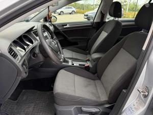 Pelēks Volkswagen Golf 2015 Viļņa, ar dzinēja tilpumu 1.60 L un nobraukumu 300 tūkst. km par 4700 €, foto 8 vietnē AUTOMOTO.COM.LV