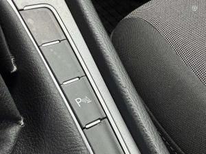 Pelēks Volkswagen Golf 2015 Viļņa, ar dzinēja tilpumu 1.60 L un nobraukumu 300 tūkst. km par 4700 €, foto 14 vietnē AUTOMOTO.COM.LV