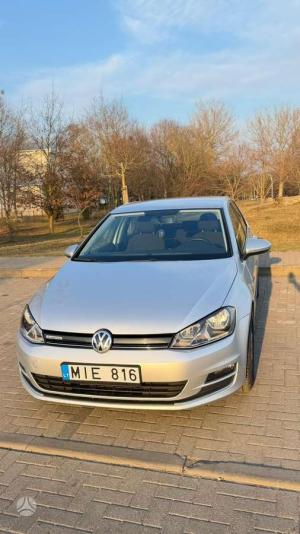 Grey Volkswagen Golf 2015 in Jonava, with an engine capacity of 1.60 L and mileage of 266 thousand km for 5100 €, photo  on AUTOMOTO.COM.LV