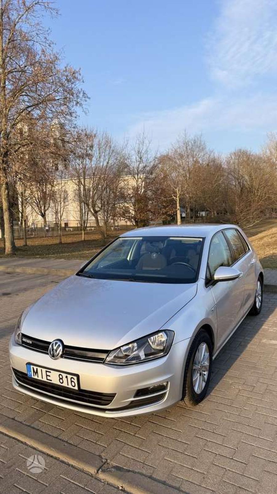Grey Volkswagen Golf 2015 in Jonava, with an engine capacity of 1.60 L and mileage of 266 thousand km for 5100 €, photo 3 on AUTOMOTO.COM.LV