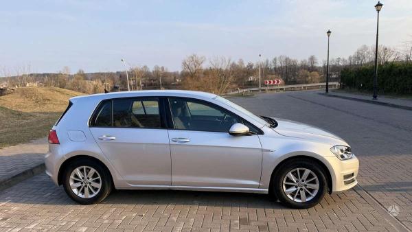 Pelēks Volkswagen Golf 2015 Jonava, ar dzinēja tilpumu 1.60 L un nobraukumu 266 tūkst. km par 5100 €, foto 4 vietnē AUTOMOTO.COM.LV