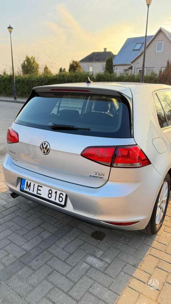 Pelēks Volkswagen Golf 2015 Jonava, ar dzinēja tilpumu 1.60 L un nobraukumu 266 tūkst. km par 5100 €, foto 9 vietnē AUTOMOTO.COM.LV