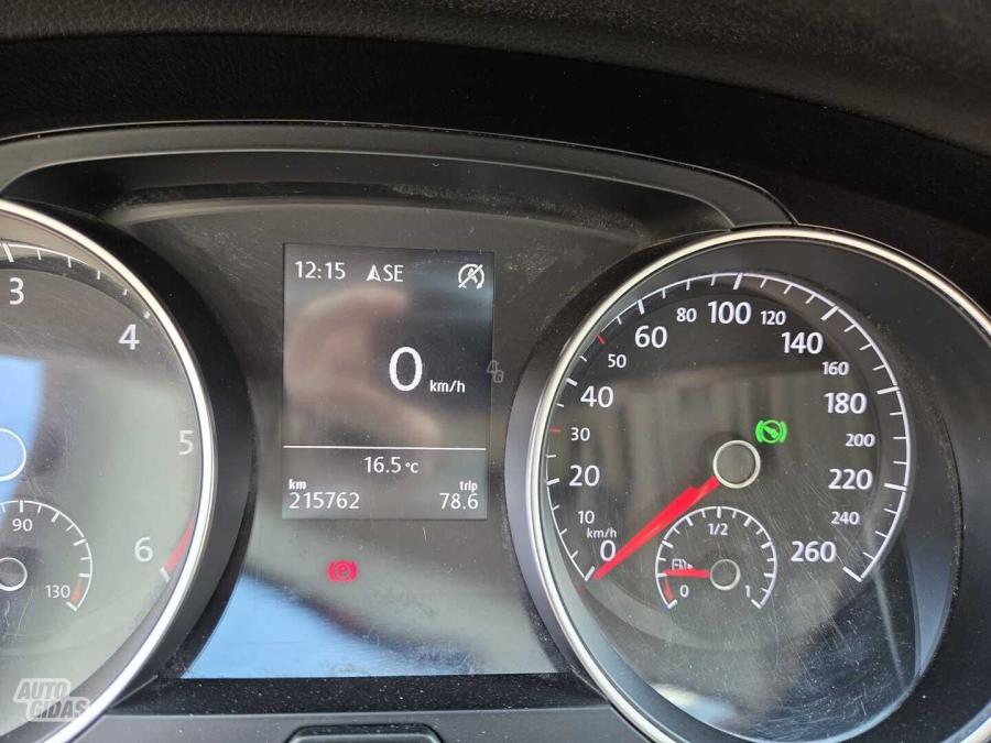 Pelēks Volkswagen Golf 2015 Utena, ar dzinēja tilpumu 1.60 L un nobraukumu 215 tūkst. km par 7700 €, foto 19 vietnē AUTOMOTO.COM.LV
