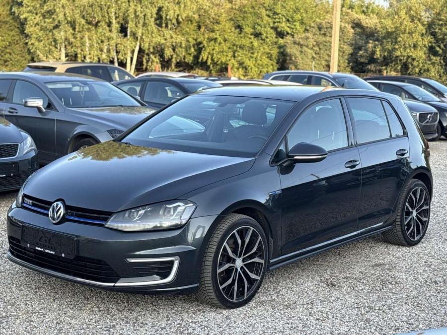 Pelēks Volkswagen Golf 2015 Ukmergė, ar dzinēja tilpumu 1.40 L un nobraukumu 200 tūkst. km par 8350 €, foto 3 vietnē AUTOMOTO.COM.LV