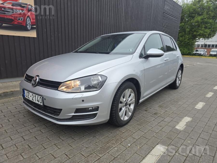 Pelēks Volkswagen Golf 2015 Rīga, ar dzinēja tilpumu 1.60 L un nobraukumu 192 tūkst. km par 6950 €, foto 1 vietnē AUTOMOTO.COM.LV