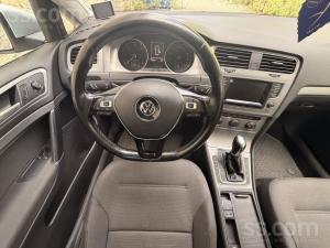 Pelēks Volkswagen Golf 2015 Rīga, ar dzinēja tilpumu 1.60 L un nobraukumu 192 tūkst. km par 6950 €, foto 5 vietnē AUTOMOTO.COM.LV