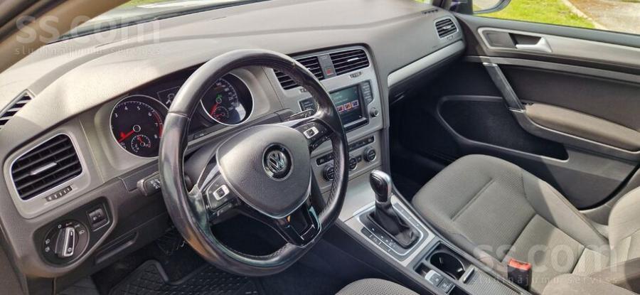 Grey Volkswagen Golf 2016 in Bauska, with an engine capacity of 1.40 L and mileage of 307 thousand km for 12500 €, photo 6 on AUTOMOTO.COM.LV