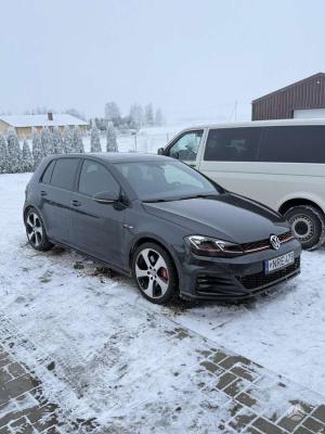 Grey Volkswagen Golf 2016 in Siauliai, with an engine capacity of 2.00 L and mileage of 151 thousand km for 14500 €, photo  on AUTOMOTO.COM.LV