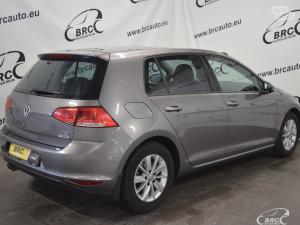 Grey Volkswagen Golf 2016 in Riga, with an engine capacity of 1.40 L and mileage of 227 thousand km for 5500 €, photo 2 on AUTOMOTO.COM.LV