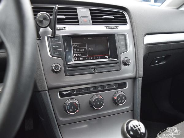 Grey Volkswagen Golf 2016 in Riga, with an engine capacity of 1.40 L and mileage of 227 thousand km for 5500 €, photo 6 on AUTOMOTO.COM.LV
