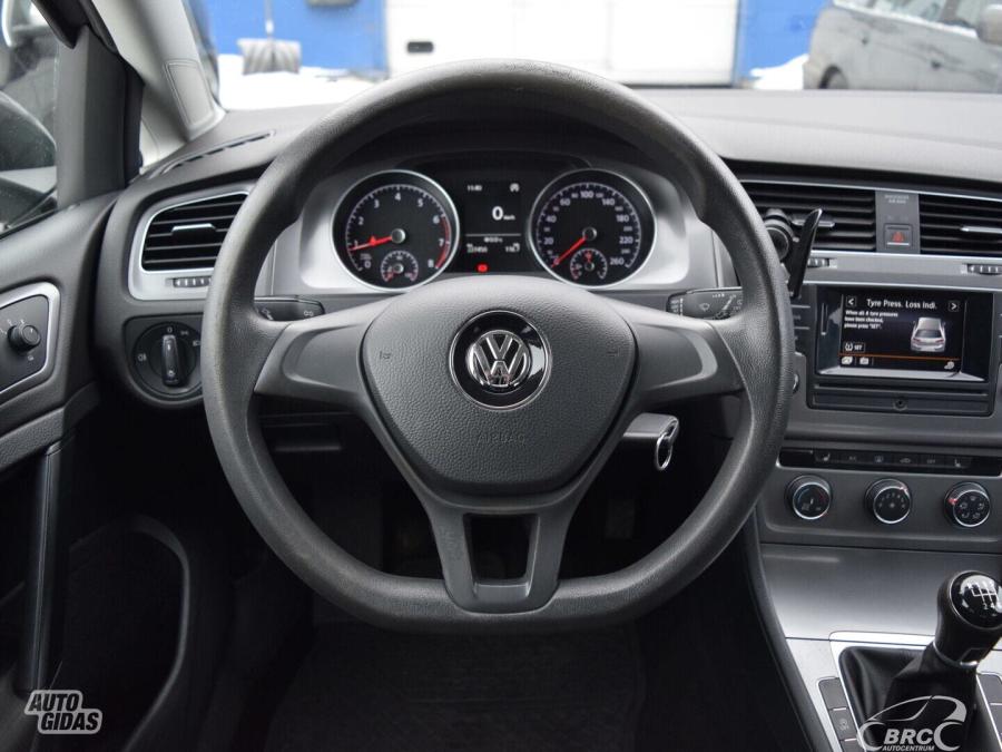 Grey Volkswagen Golf 2016 in Riga, with an engine capacity of 1.40 L and mileage of 227 thousand km for 5500 €, photo 9 on AUTOMOTO.COM.LV