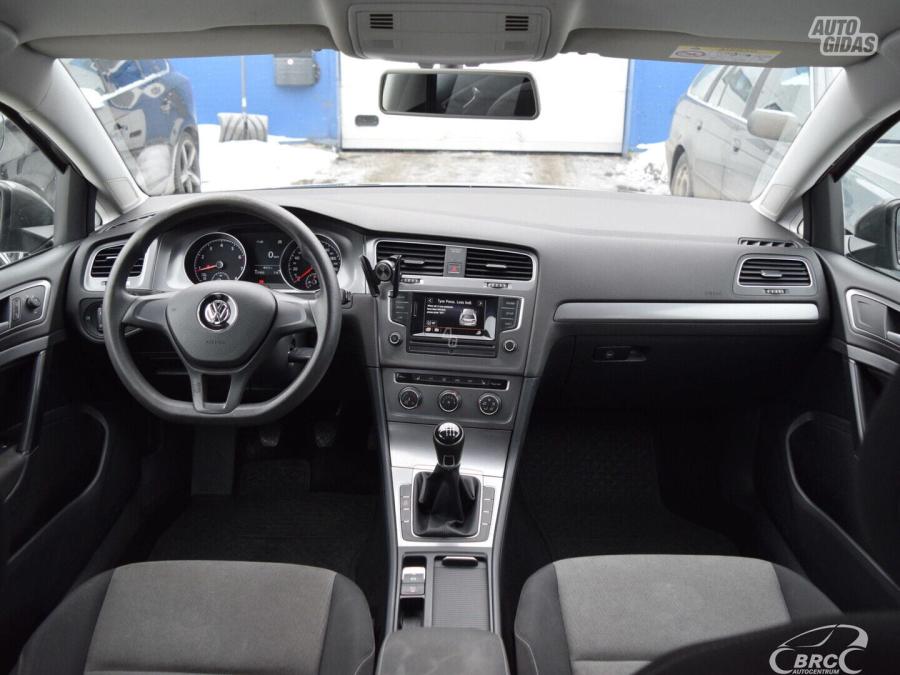 Grey Volkswagen Golf 2016 in Riga, with an engine capacity of 1.40 L and mileage of 227 thousand km for 5500 €, photo 14 on AUTOMOTO.COM.LV