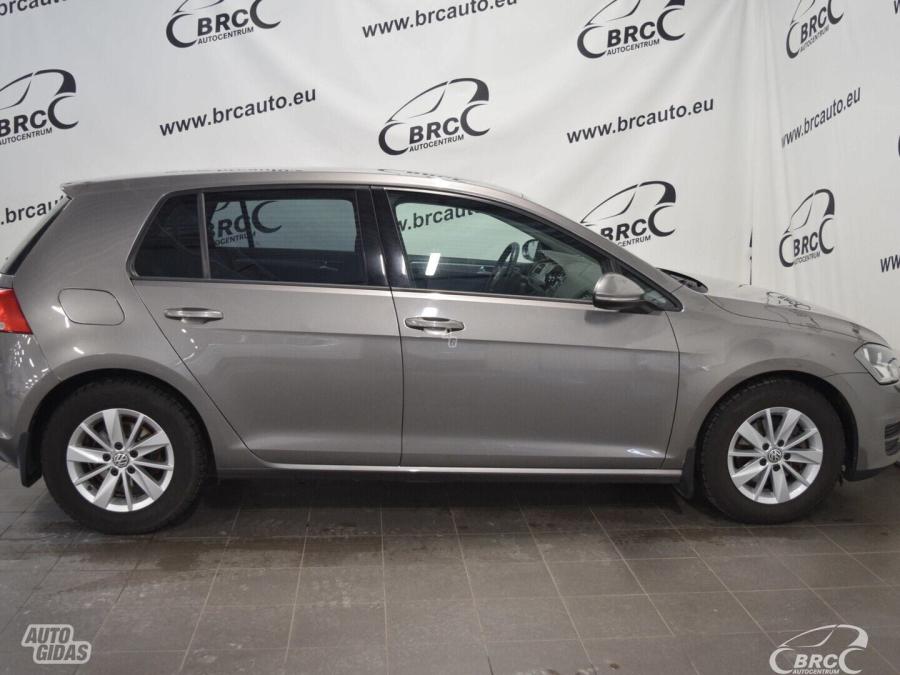 Grey Volkswagen Golf 2016 in Riga, with an engine capacity of 1.40 L and mileage of 227 thousand km for 5500 €, photo 22 on AUTOMOTO.COM.LV