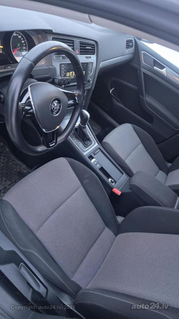 Pelēks Volkswagen Golf 2016 Tallina, ar dzinēja tilpumu 1.40 L un nobraukumu 154 tūkst. km par 8200 €, foto 11 vietnē AUTOMOTO.COM.LV