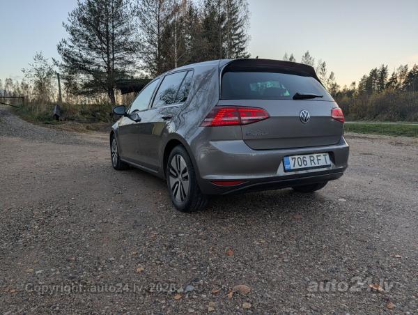 Grey Volkswagen Golf 2016 in Tallinn, with an engine capacity of 0.00 L and mileage of 175 thousand km for 9000 €, photo 5 on AUTOMOTO.COM.LV