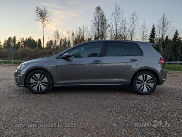 Grey Volkswagen Golf 2016 in Tallinn, with an engine capacity of 0.00 L and mileage of 175 thousand km for 9000 €, photo 6 on AUTOMOTO.COM.LV