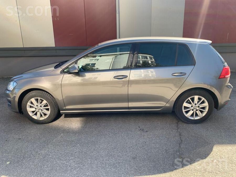 Pelēks Volkswagen Golf 2016 Rīga, ar dzinēja tilpumu 1.40 L un nobraukumu 201 tūkst. km par 7300 €, foto 3 vietnē AUTOMOTO.COM.LV