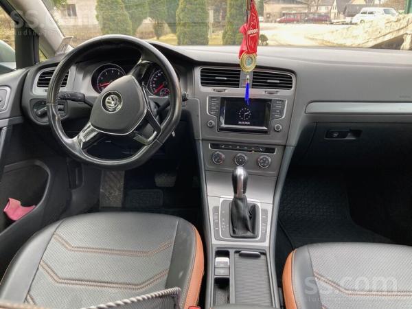 Grey Volkswagen Golf 2016 in Aizkraukle, with an engine capacity of 1.40 L and mileage of 146 thousand km for 7190 €, photo 6 on AUTOMOTO.COM.LV