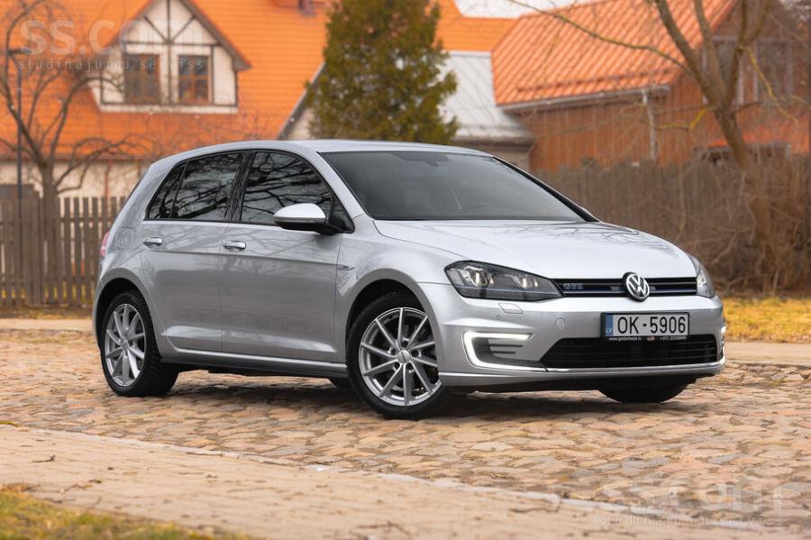 Pelēks Volkswagen Golf 2016 Jelgava, ar dzinēja tilpumu 1.40 L un nobraukumu 175 tūkst. km par 12000 €, foto 3 vietnē AUTOMOTO.COM.LV
