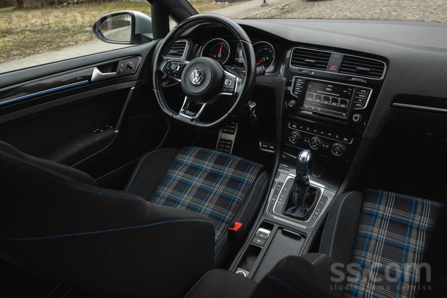 Pelēks Volkswagen Golf 2016 Jelgava, ar dzinēja tilpumu 1.40 L un nobraukumu 175 tūkst. km par 12000 €, foto 12 vietnē AUTOMOTO.COM.LV