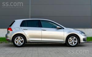 Grey Volkswagen Golf 2016 in Riga, with an engine capacity of 1.40 L and mileage of 268 thousand km for 7490 €, photo 10 on AUTOMOTO.COM.LV
