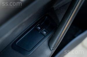 Grey Volkswagen Golf 2016 in Riga, with an engine capacity of 1.40 L and mileage of 268 thousand km for 7490 €, photo 15 on AUTOMOTO.COM.LV