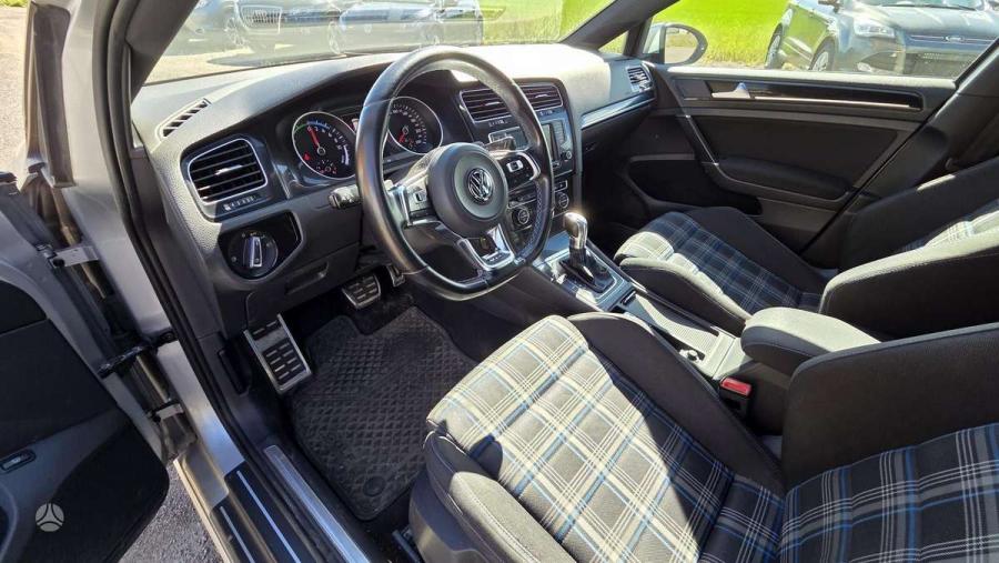 Pelēks Volkswagen Golf 2016 Viļņa, ar dzinēja tilpumu 1.40 L un nobraukumu 193 tūkst. km par 8950 €, foto 8 vietnē AUTOMOTO.COM.LV