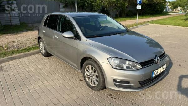 Grey Volkswagen Golf 2016 in Daugavpils, with an engine capacity of 1.60 L and mileage of 178 thousand km for 6300 €, photo 5 on AUTOMOTO.COM.LV