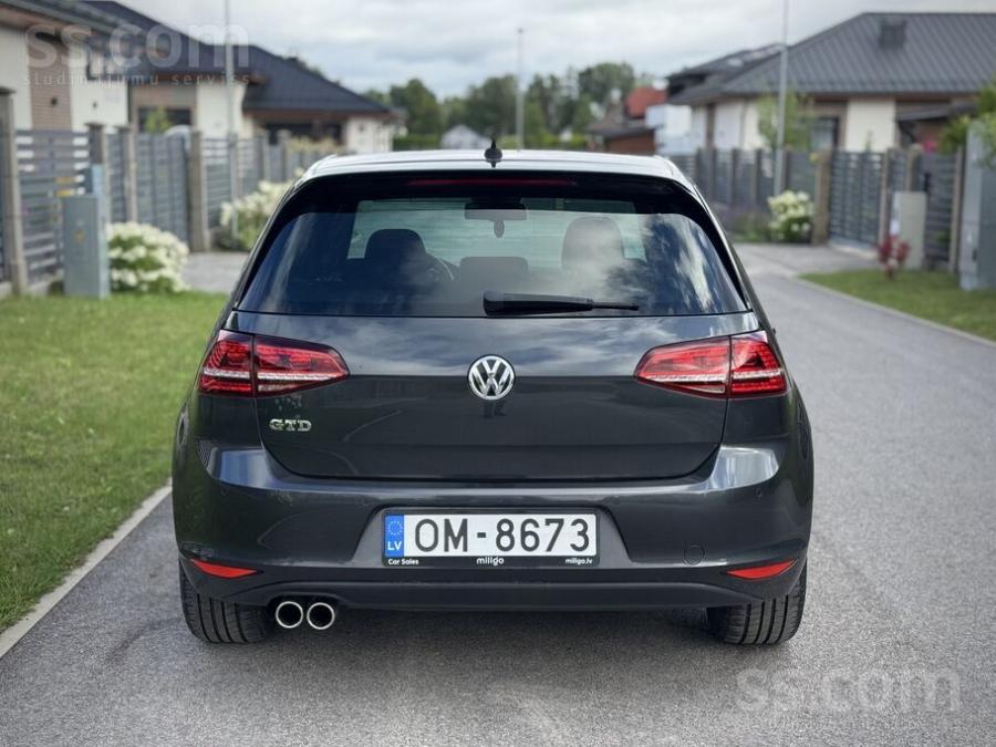 Grey Volkswagen Golf 2016 in Jelgava, with an engine capacity of 2.00 L and mileage of 213 thousand km for 12200 €, photo 10 on AUTOMOTO.COM.LV