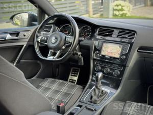 Grey Volkswagen Golf 2016 in Jelgava, with an engine capacity of 2.00 L and mileage of 213 thousand km for 12200 €, photo 16 on AUTOMOTO.COM.LV