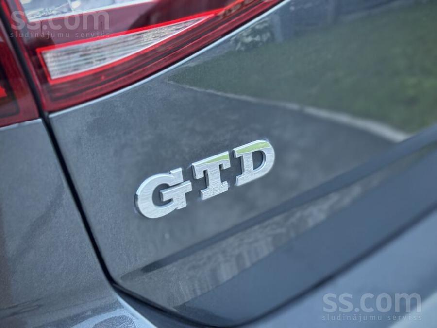 Grey Volkswagen Golf 2016 in Jelgava, with an engine capacity of 2.00 L and mileage of 213 thousand km for 12200 €, photo 23 on AUTOMOTO.COM.LV