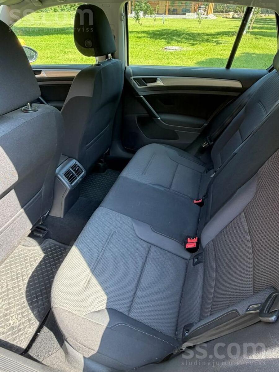 Pelēks Volkswagen Golf 2016 Tukums, ar dzinēja tilpumu 1.60 L un nobraukumu 152 tūkst. km par 9200 €, foto 9 vietnē AUTOMOTO.COM.LV