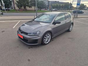 Pelēks Volkswagen Golf 2016 Tauragė, ar dzinēja tilpumu 2.00 L un nobraukumu 275 tūkst. km par 9000 €, foto  vietnē AUTOMOTO.COM.LV