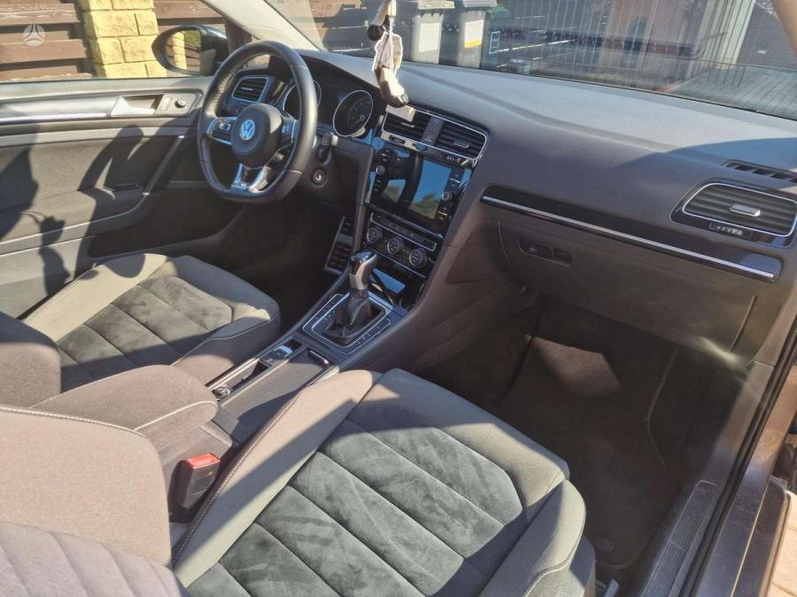 Pelēks Volkswagen Golf 2016 Tauragė, ar dzinēja tilpumu 2.00 L un nobraukumu 275 tūkst. km par 9000 €, foto 6 vietnē AUTOMOTO.COM.LV